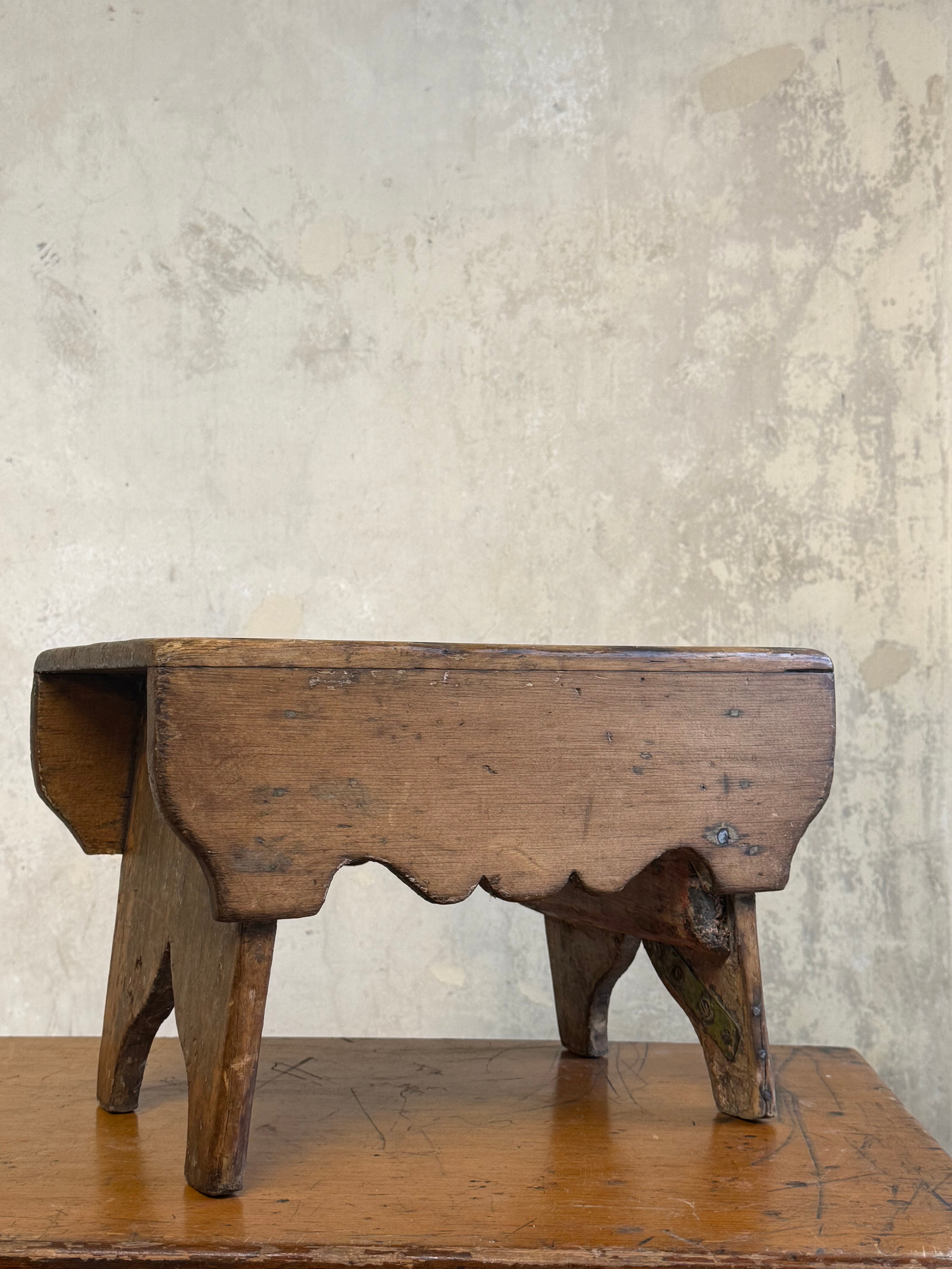 A 19thC Scottish Vernacular Creepie / Stool (No 4) – viki.knott